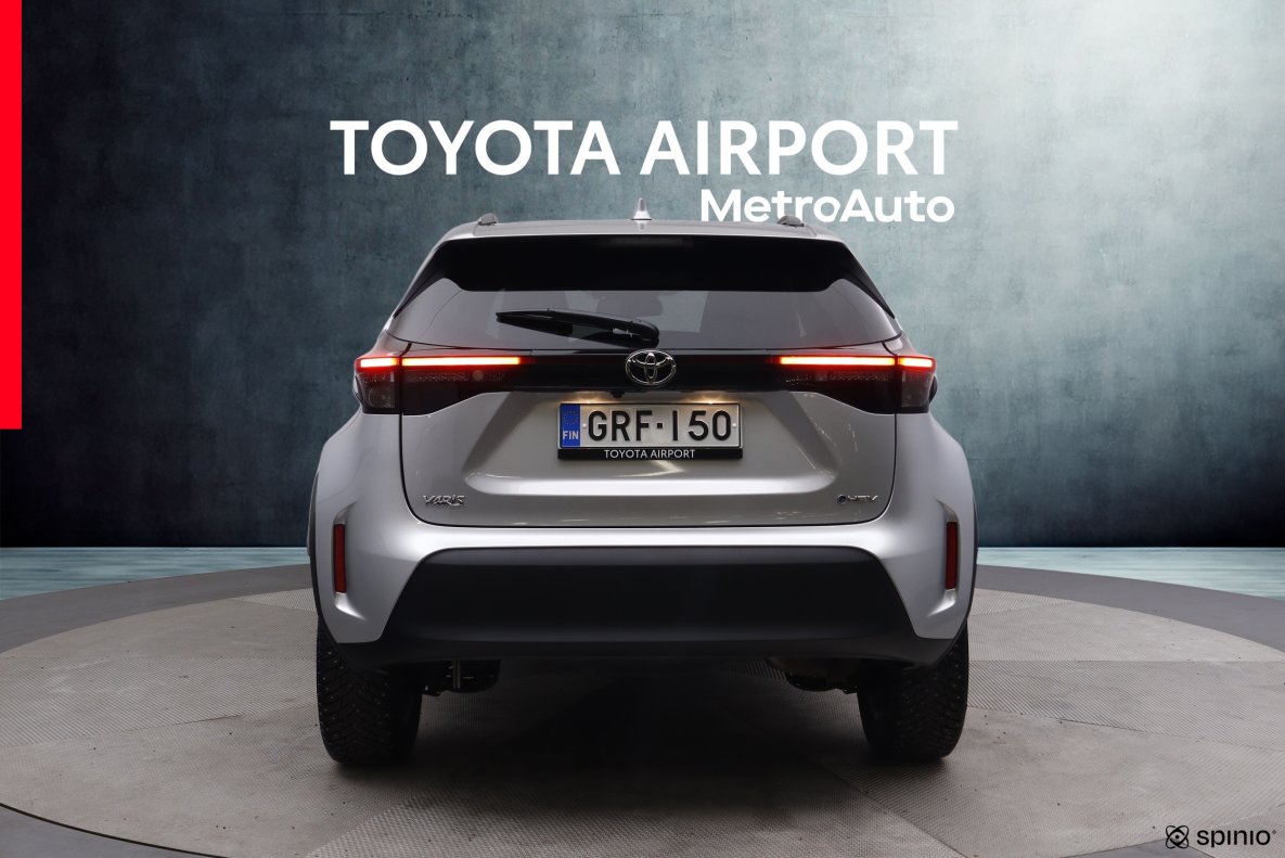 GRF-150 TOYOTA Yaris cross 1.5 Hybrid 116 Intense - MetroAuto